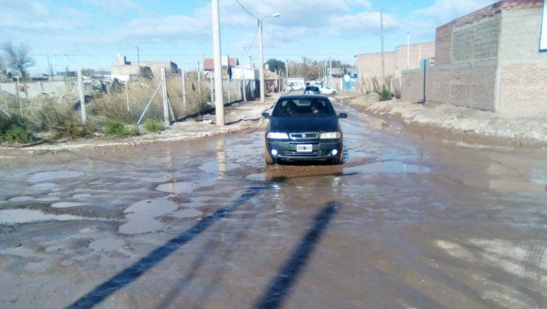 Desbordes cloacales: Huiliches reclama que se reactive la obra Desbordes cloacales: Huiliches reclama que se reactive la obra