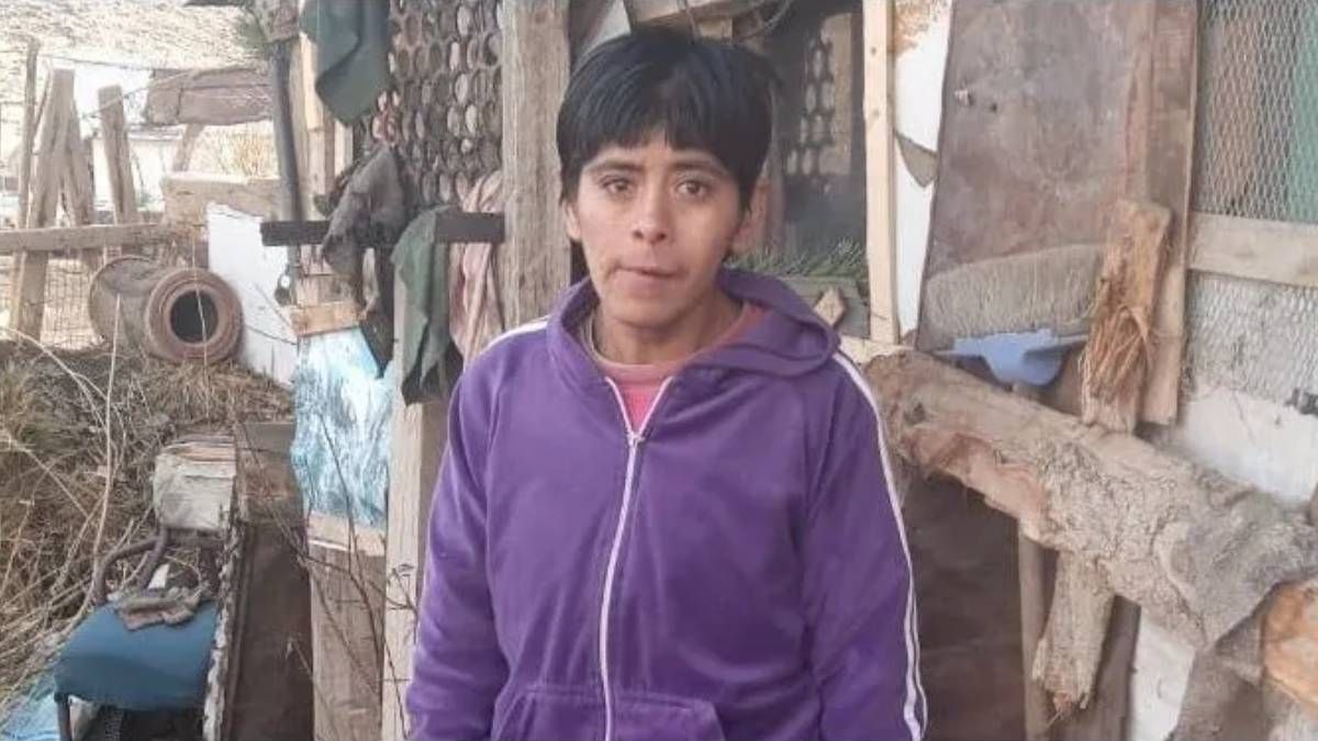 Eulogia sufre una discapacidad y vive en una casa de maderas y chapas ...