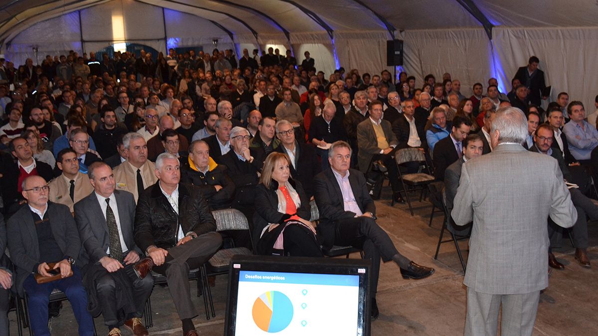 Sapag: El desafío es atraer nuevos mercados