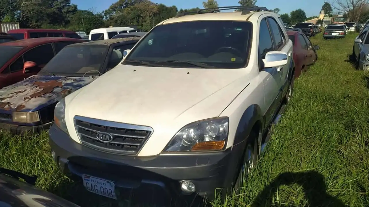 ¿Oportunidad o garrón? Subastan el auto más clavo de la Argentina