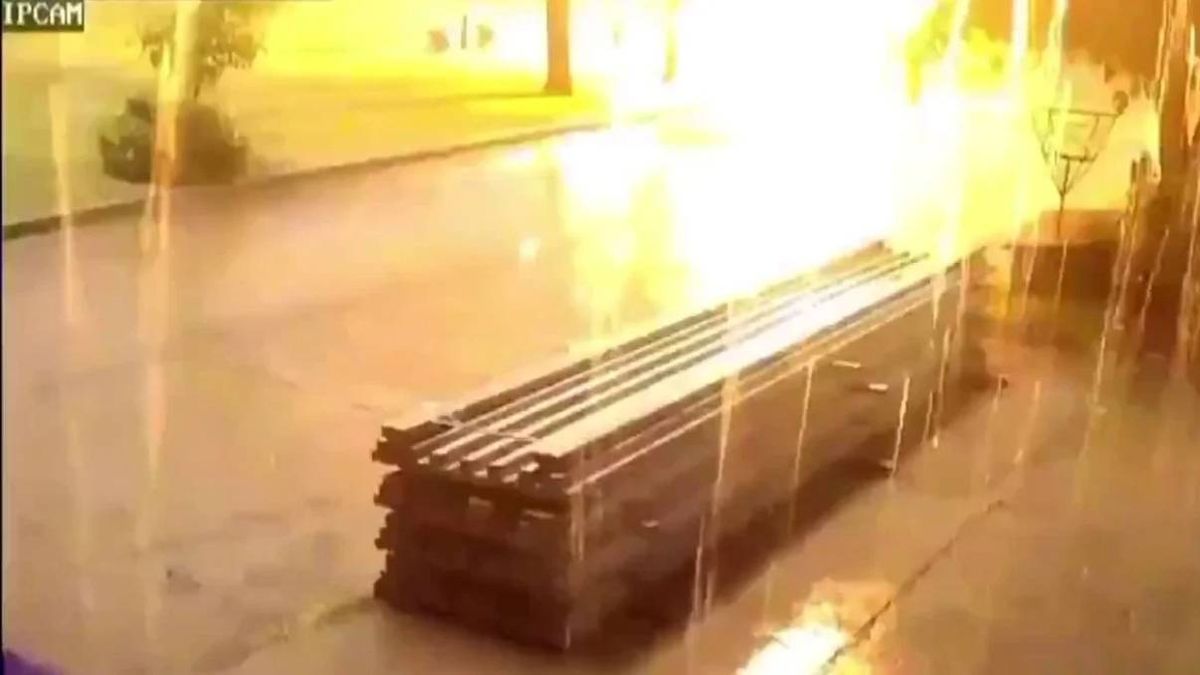 Video: el impactante momento en que un joven fue alcanzado por un rayo en San Luis