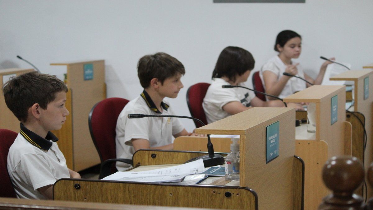 El emotivo homenaje a un profe de Plottier que falleció por COVID