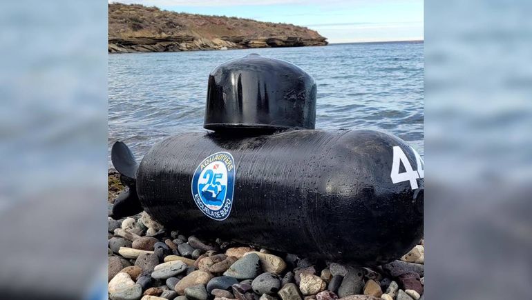 Crece el museo submarino del lago Mari Menuco: sumergieron una réplica ...