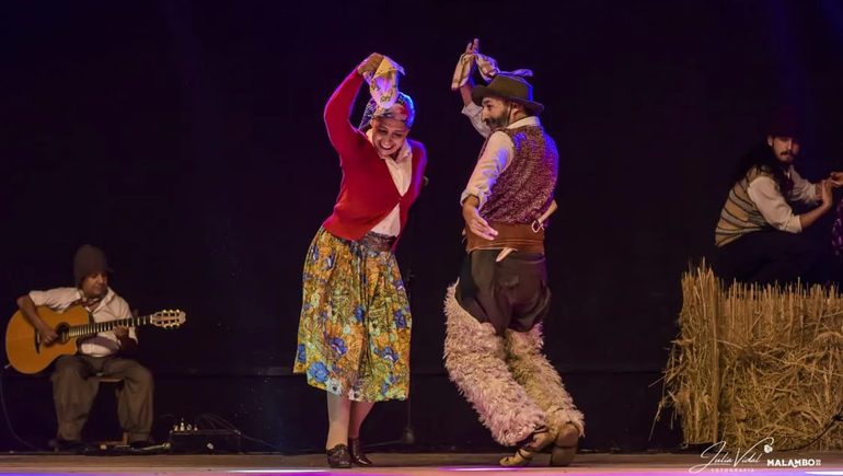 La pareja que representará a Neuquén en dos escenarios emblemáticos del folklore