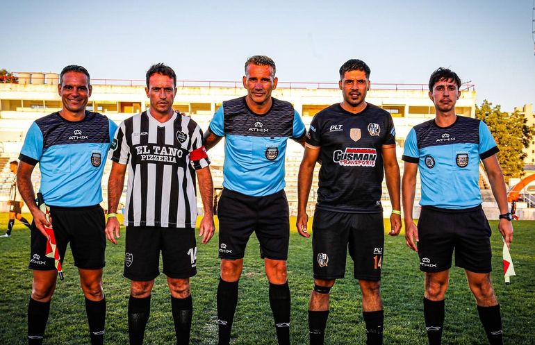 La Re Banda, los cracks de Cipolletti campeones del +35 en Tandil