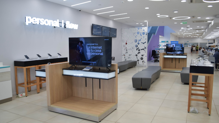 Cómo es la nueva tienda de Personal y Flow en Neuquén