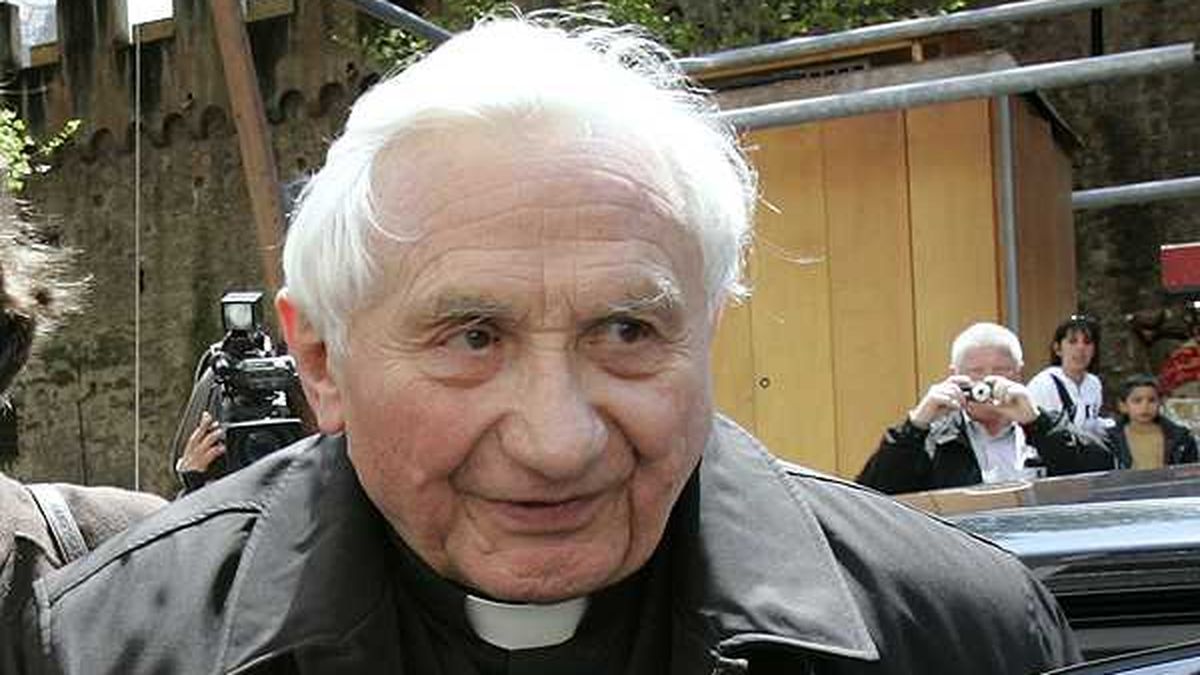 El hermano del Papa desmintió versiones de complot