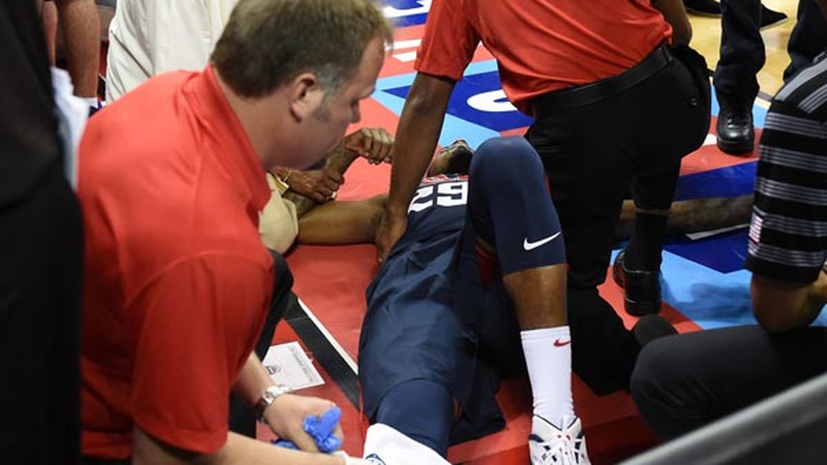 Impactante fractura de Paul George durante un entrenamiento