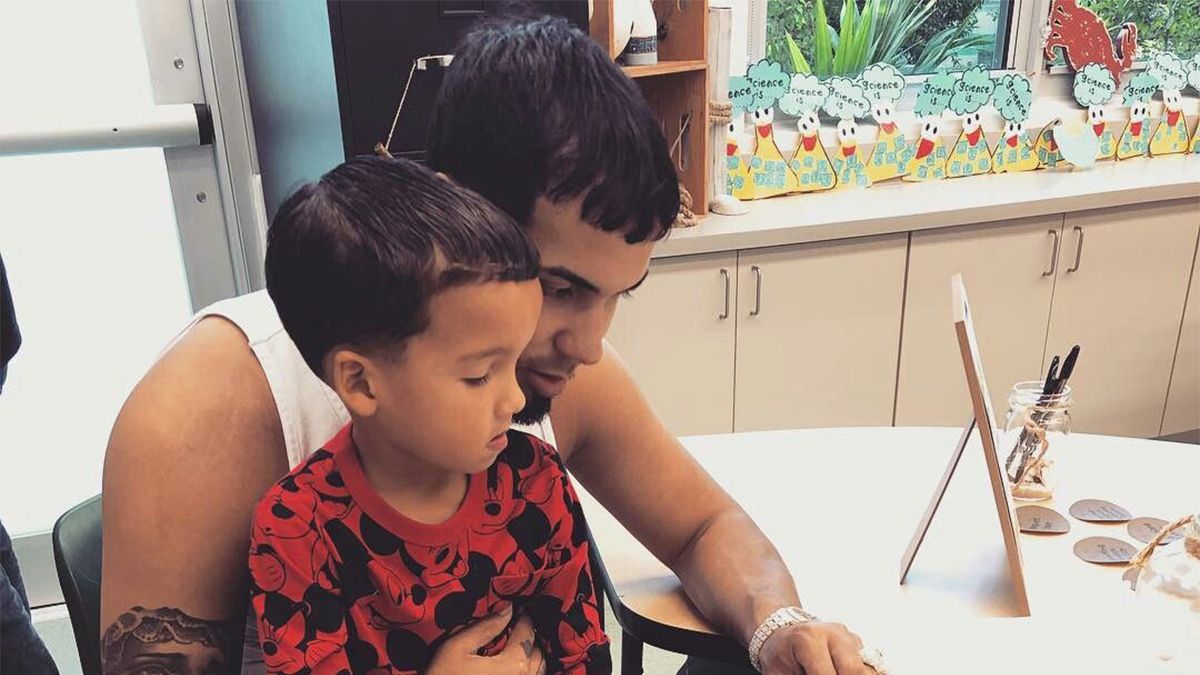Así es la relación de Anuel AA con su hijo