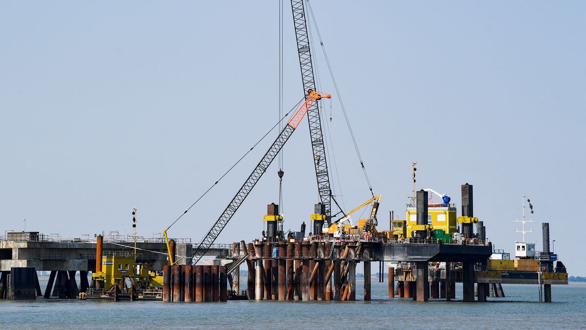 En tiempo récord, Alemania inaugura una nueva terminal de GNL
