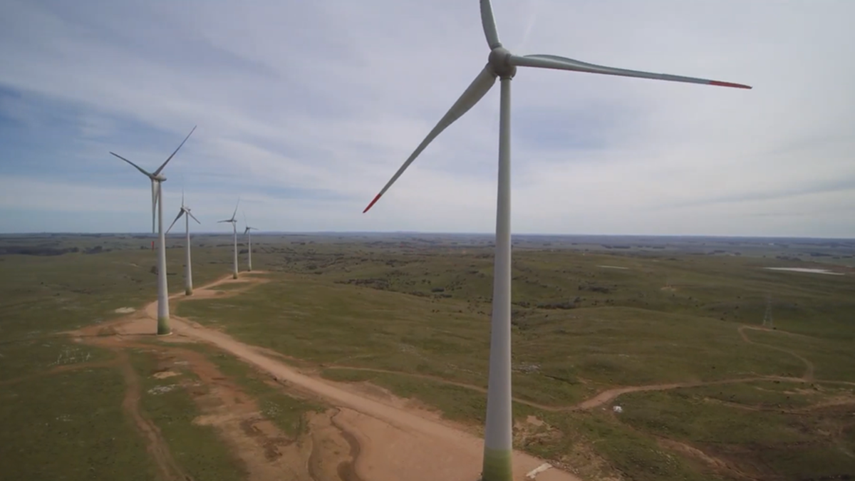 Pluspetrol adquiere su primeros parques eólicos en Uruguay