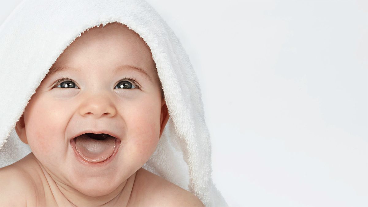 Los nenes que ríen aprenden más rápido