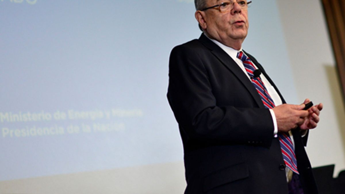 Sureda: El Estado quiere a YPF como jefe de la producción