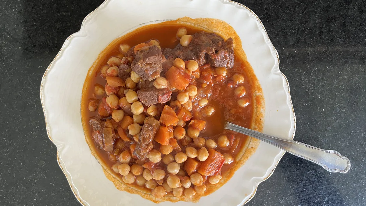 Receta: cómo hacer un rico y fácil guiso de garbanzos
